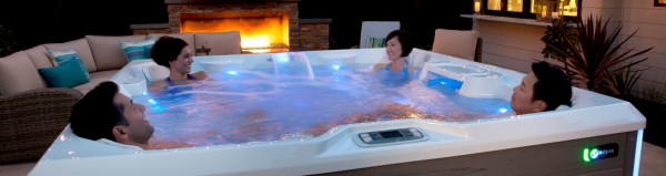 Outdoor spa pool ideas | Hot Spring Spas Australia